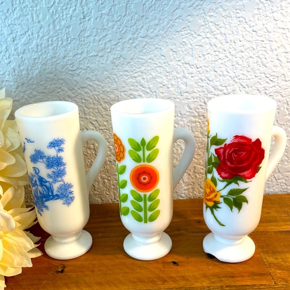 Avon | Holiday | Vintage Avon Glass Vases | Poshmark